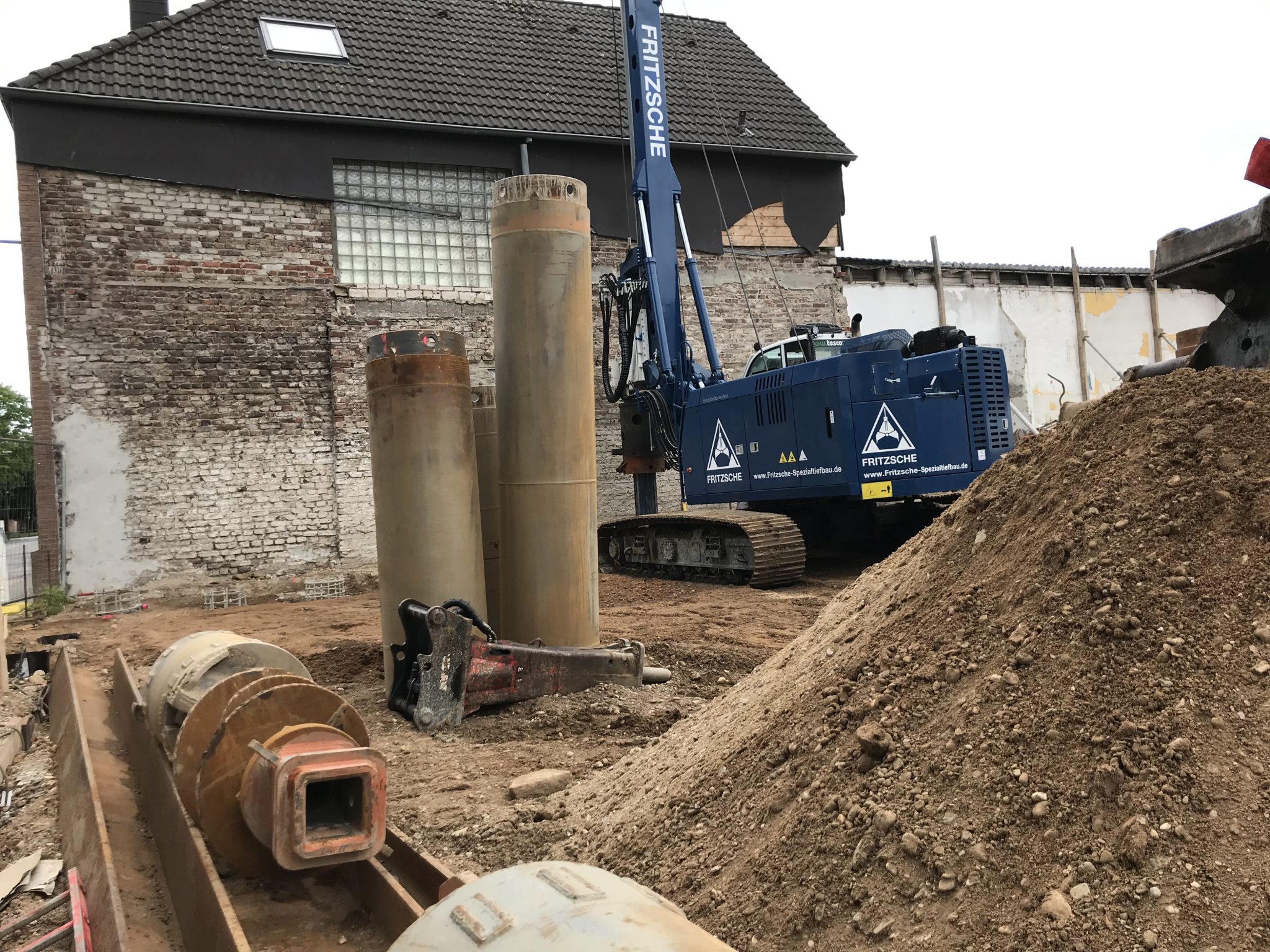 Pfahlgründungen / Pfahlwände · FRITZSCHE Tiefbau & Spezialtiefbau Neuss